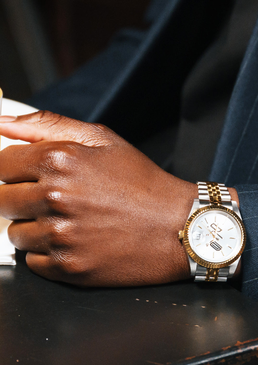 Type R Two-Tone – DEAD.